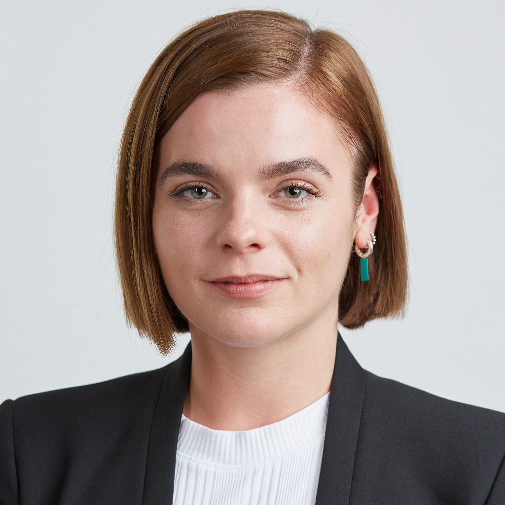 Julia Novak's Instagram, Twitter & Facebook on IDCrawl