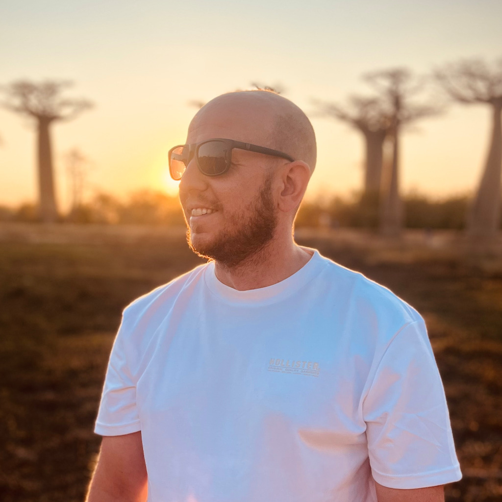 Julian Balzer - Lehrer - Heinrich-Hertz-Berufskolleg | XING