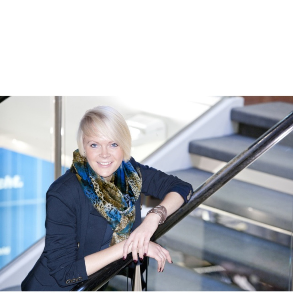 Julia Schmid - Abteilungsleiterin und Einkäuferin - bredl GmbH | XING