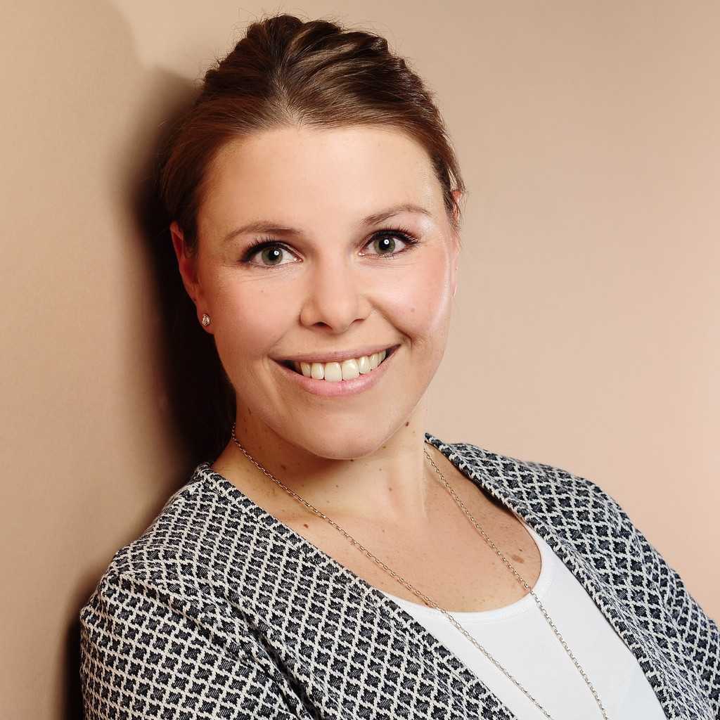 Dr. Anna Theresia Finkel - Medical Advisor - Novartis Pharma GmbH | XING