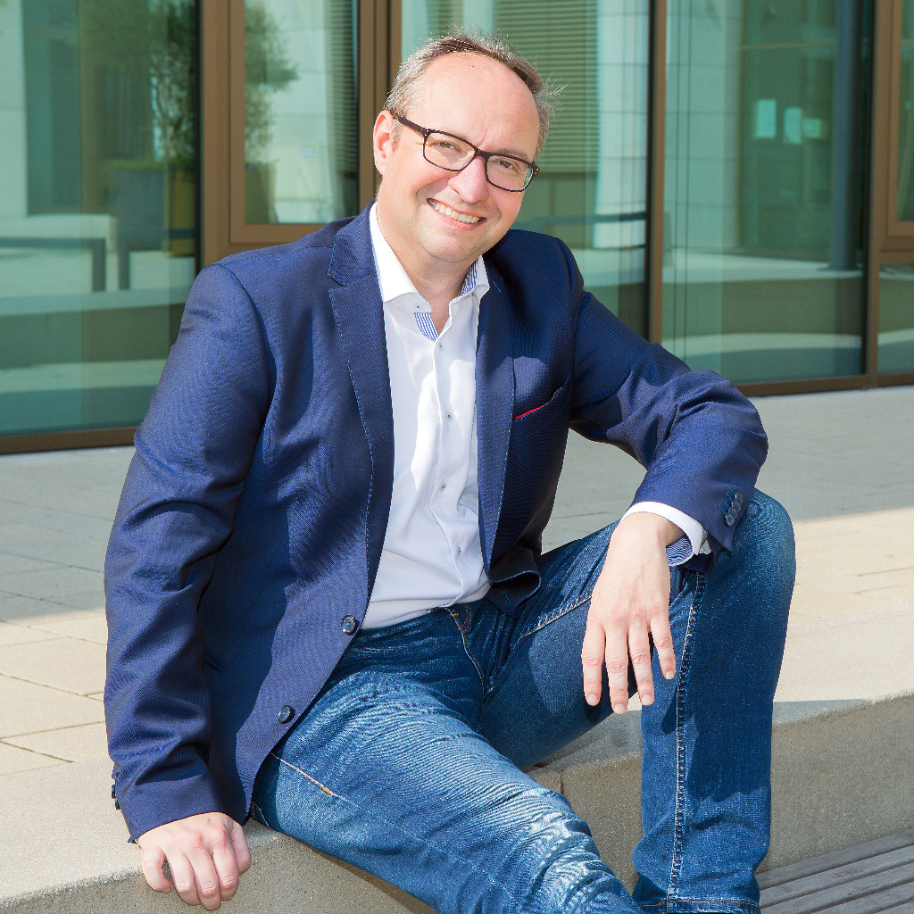 Michael Gehrke - Strategischer Einkäufer - Rheinland Klinikum Neuss ...