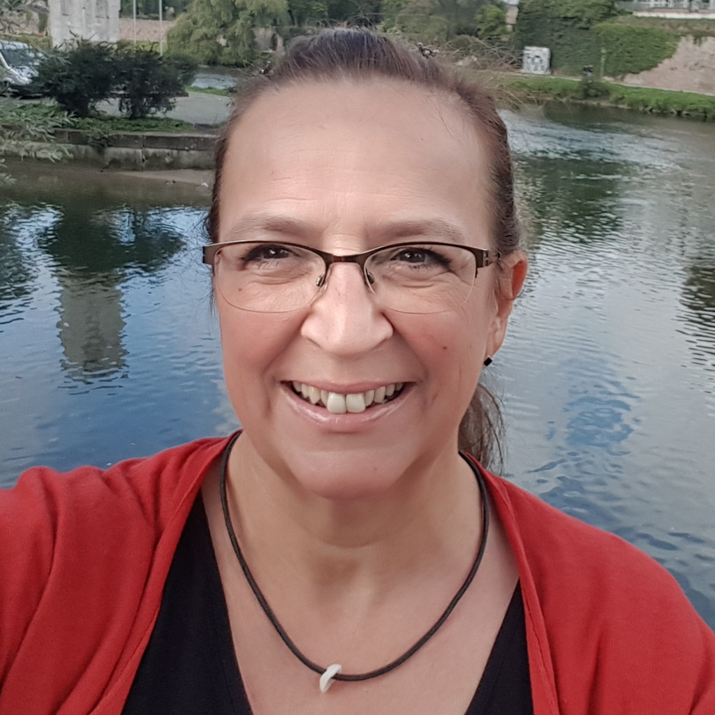 Lisa Brockmann's Instagram, Twitter & Facebook on IDCrawl