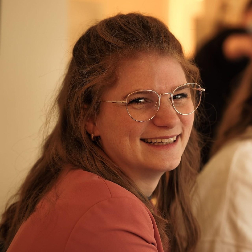 Frauke Helleberg - Assistentin Supply Chain Management - Hitado GmbH | XING