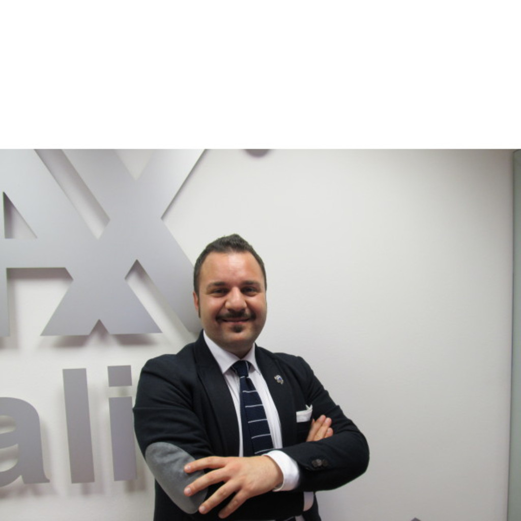 Andrea Russo - Franchising Area Sales - RE/MAX | XING