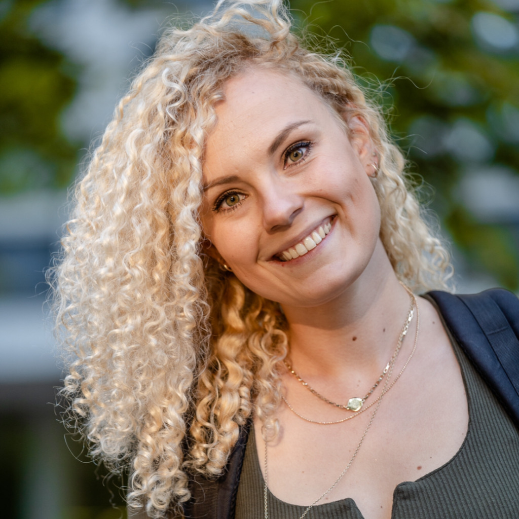 Rebecca Albrecht - Supply-Chain-Management - Universität zu Köln | XING