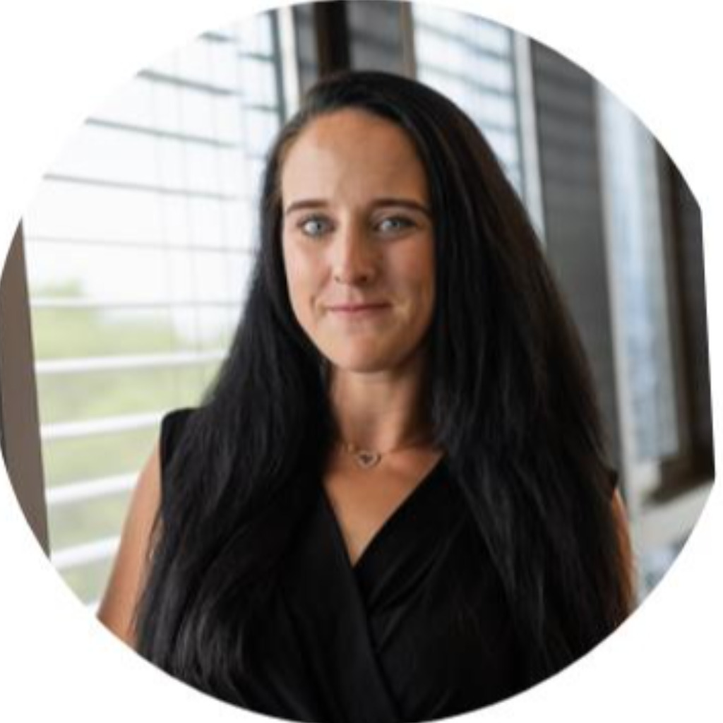 Kayleigh Butcher - Recruiter - HEADFOUND GmbH | XING