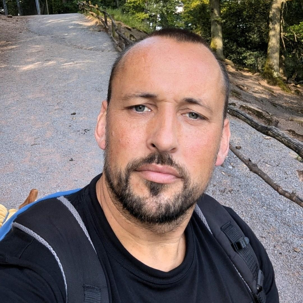 Martin Liebig - Fachverkäufer - Pfeiffer & May | XING