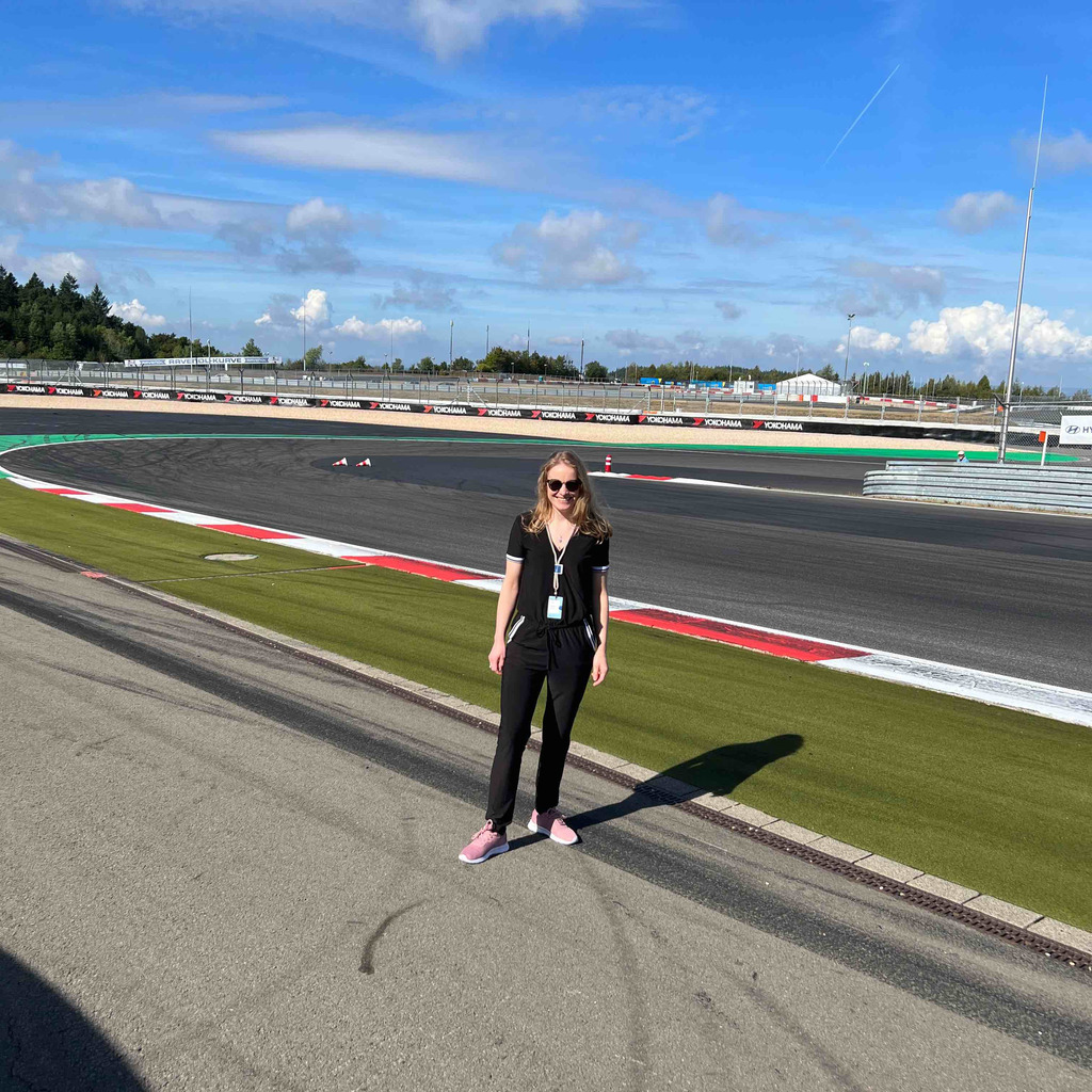 Lisa Bartels's Instagram, Twitter & Facebook on IDCrawl