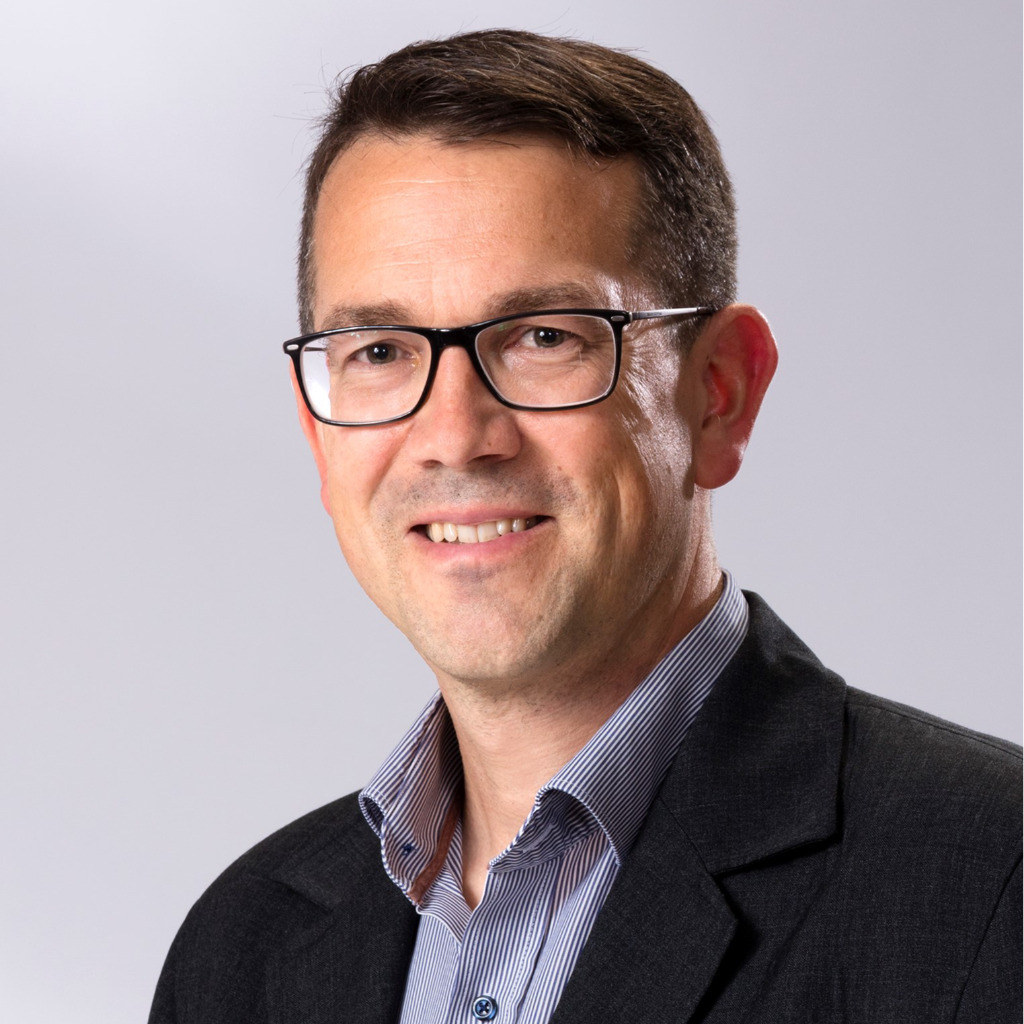 Dipl.-Ing. Michael Reith - Leiter Application Engineering - maxon motor ...