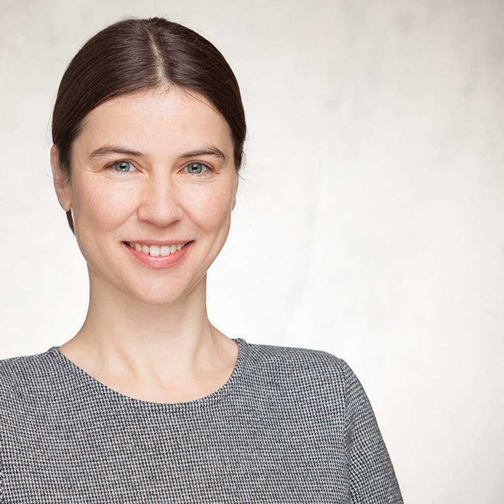 Kathleen Roth - Verkaufsleitung - Europa Verlag GmbH & Co. KG | XING