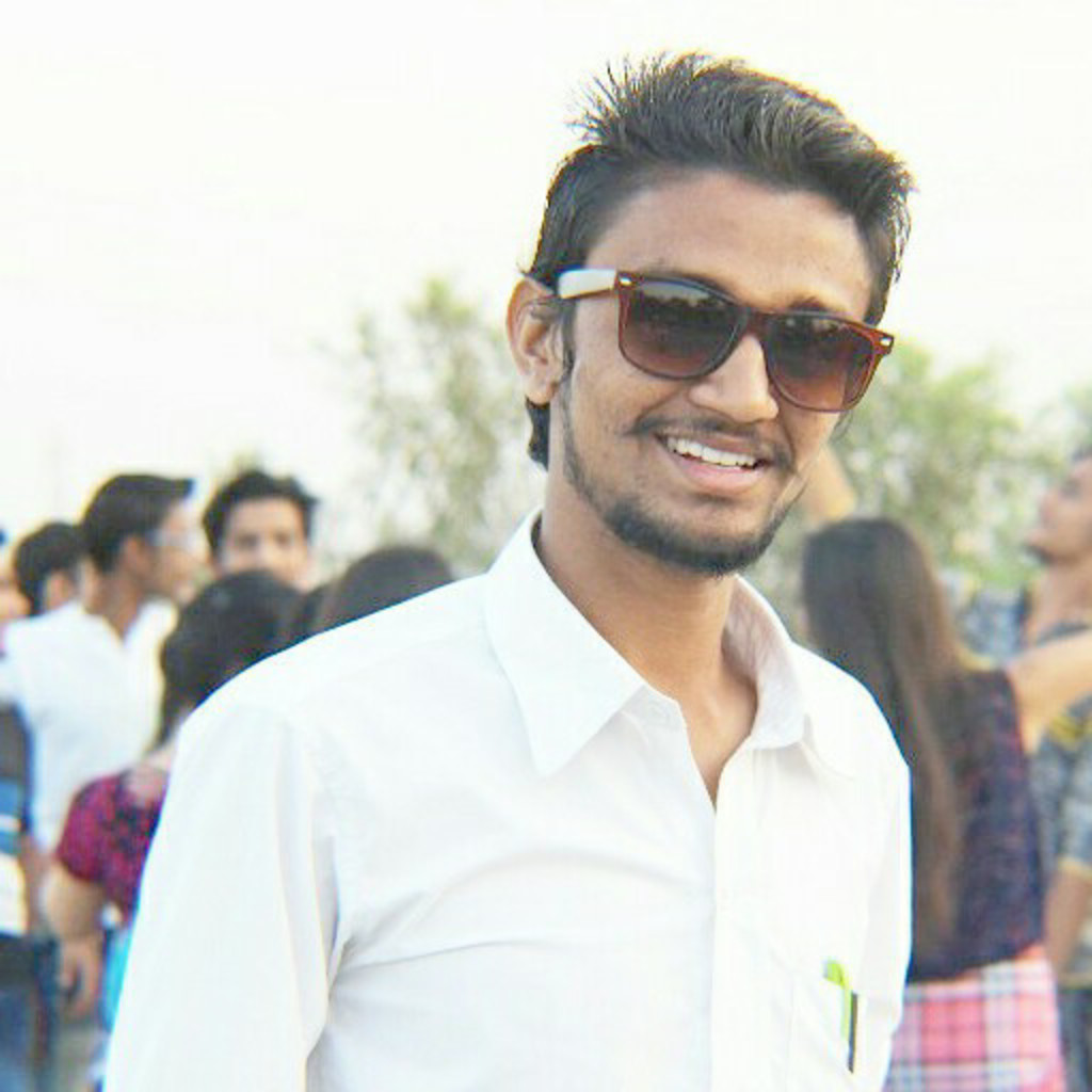 MICHAEL J DABHI - Co-founder & CEO - Dabhi Packers And Movers Service ...