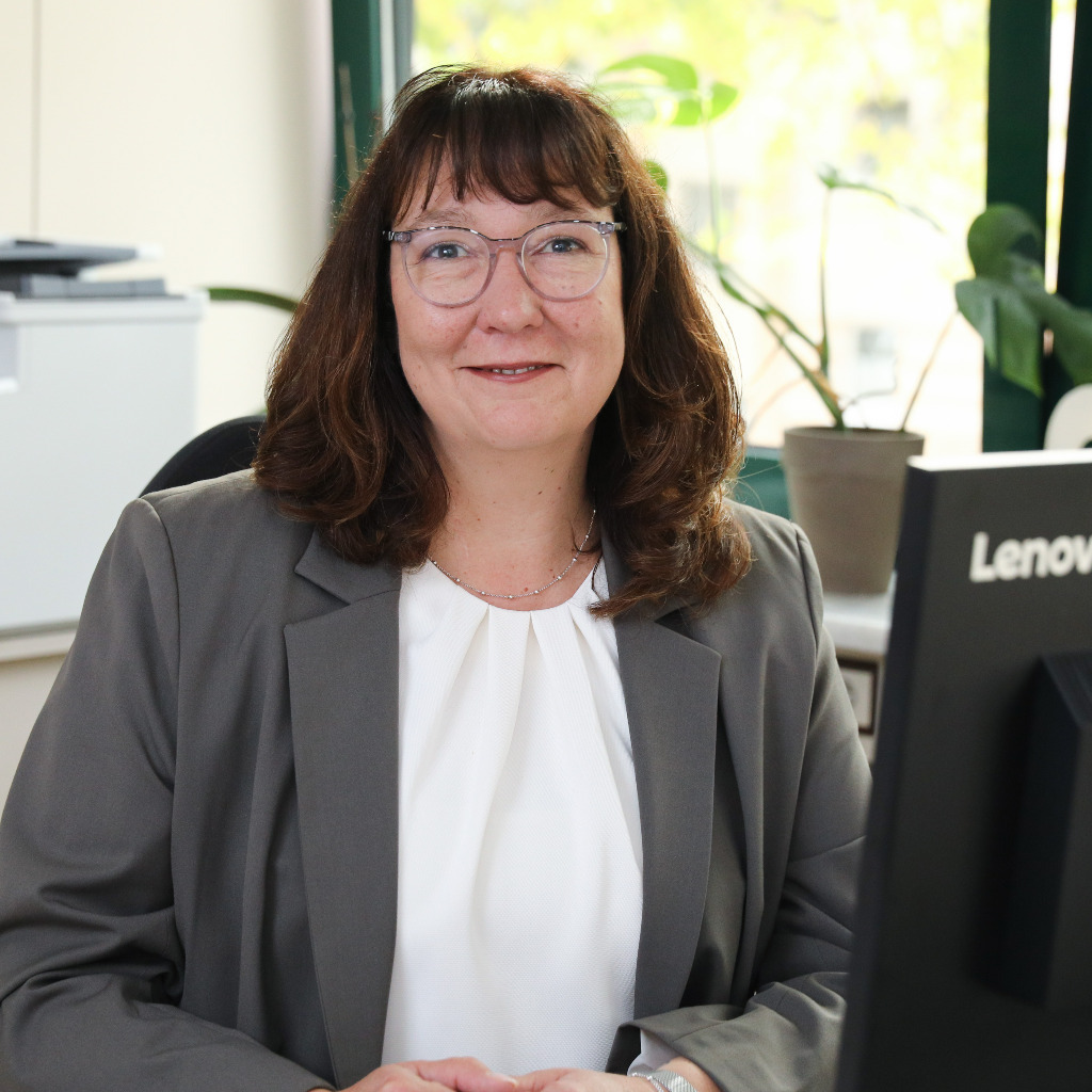 Ute Langfeld - Assistenz der Geschäftsführung - Landesverband des Kfz ...