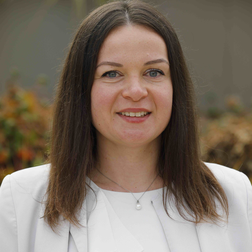 Anne Schulz - Senior Manager Financial Closing & Reporting ...