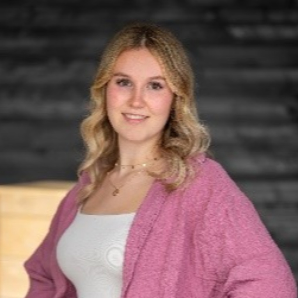 Elisa Heuser - Consultant - Peak One GmbH | XING