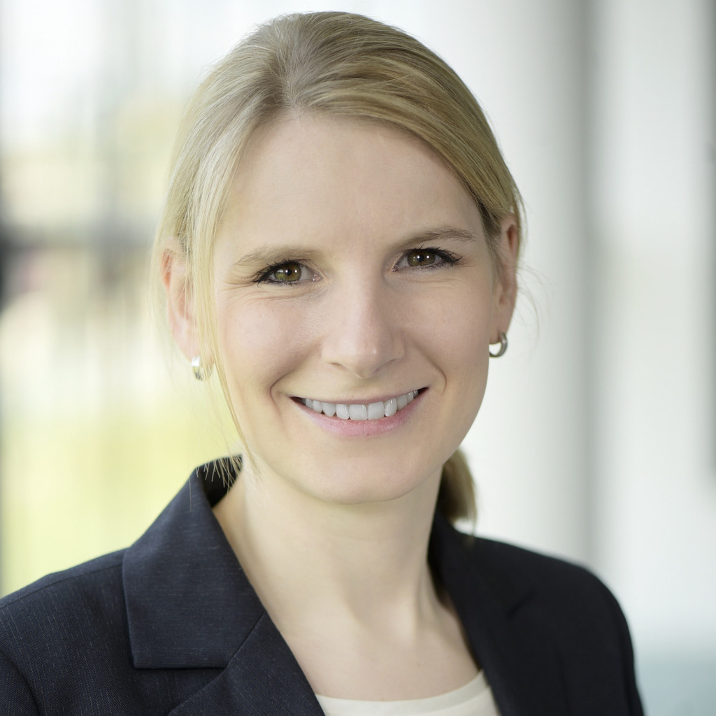 Annette Fink - Director | Prokuristin | Sustainability Services - PwC ...