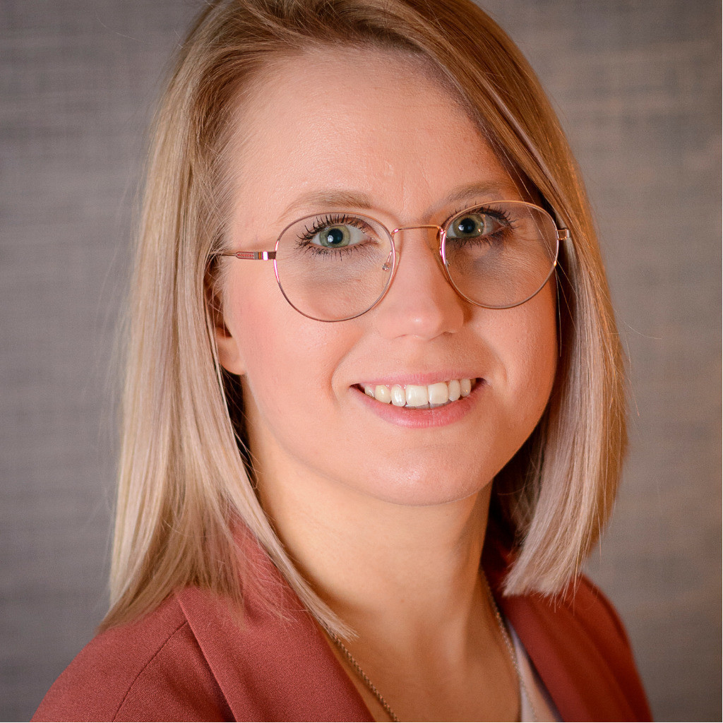 Annika Röding - Senior Campaign Managerin - FLYERALARM | XING