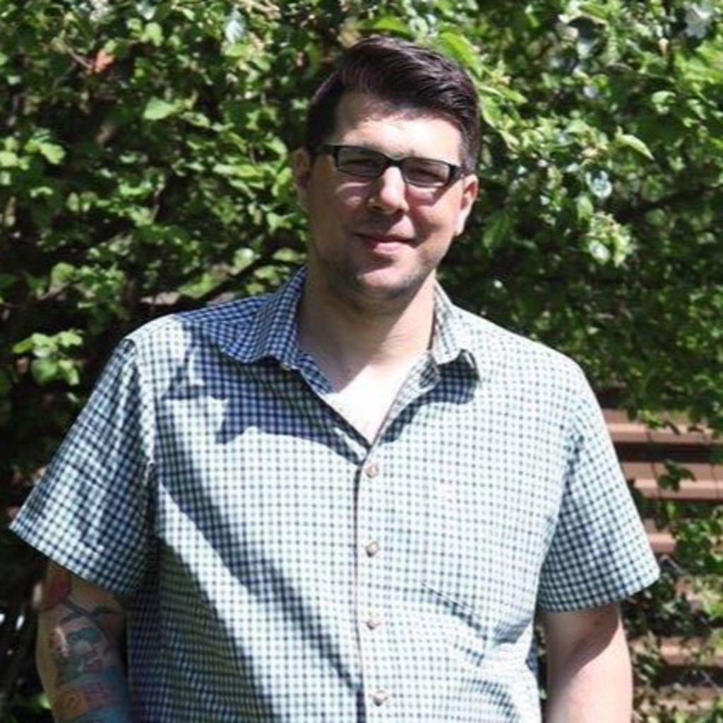 Gerhard Simon - Elektriker - BAUER Resources GmbH | XING