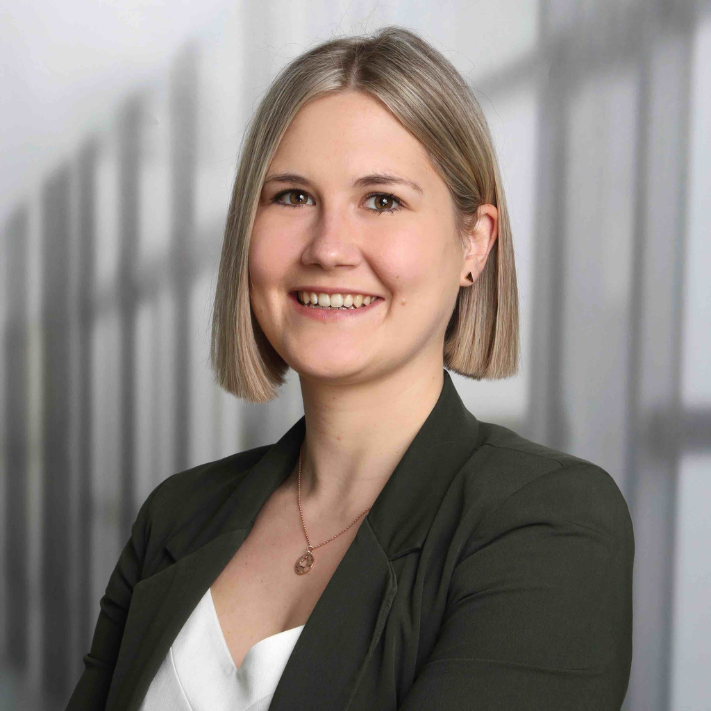 Melanie Ansel - Geschäftsprozesskoordination Segment lackierte Karosse ...