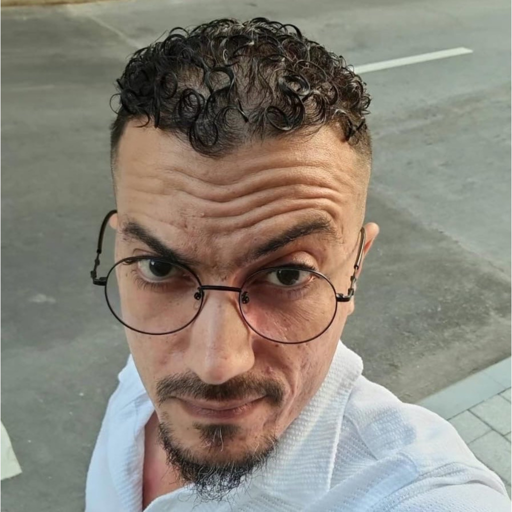 Adam Ahmed - Car Driver - Chinese family | XING