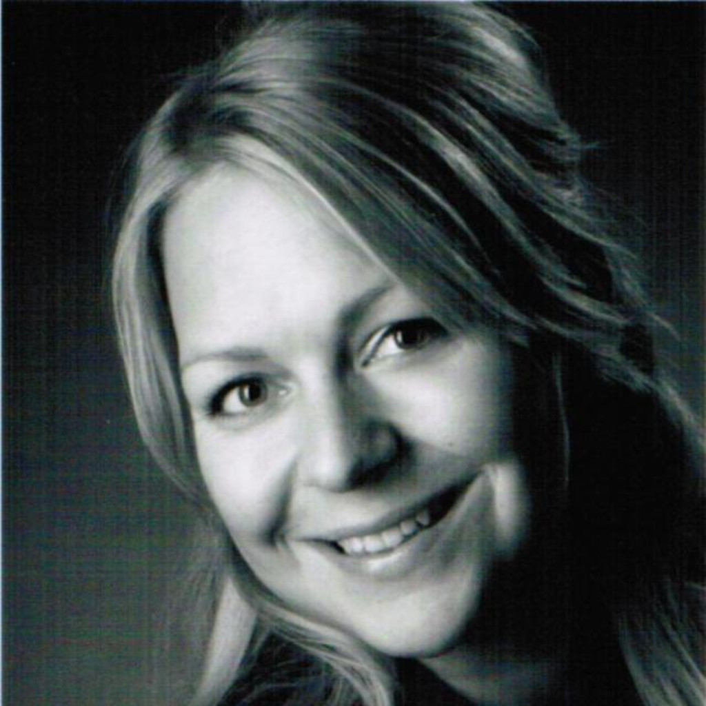 Pia Ziegan - Financial Controller - Euroports Germany GmbH & Co. KG | XING