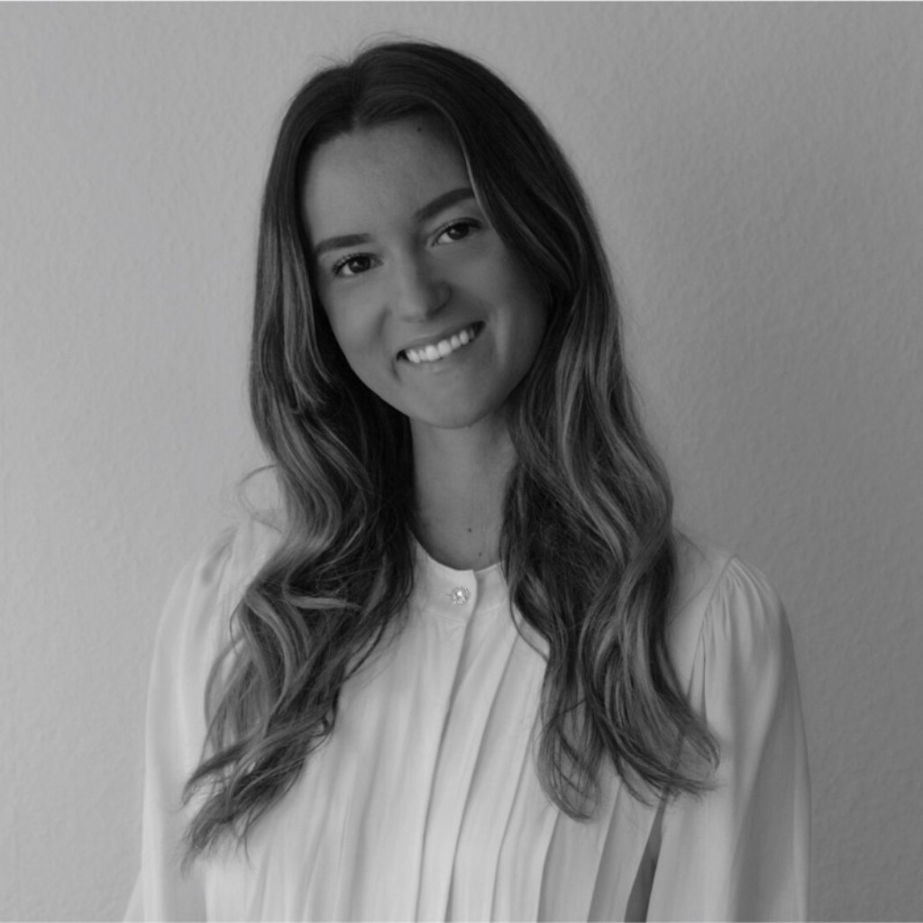 Anna Babic - Intern Consulting - EY (Ernst & Young) | XING