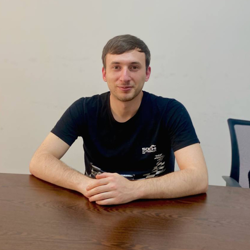 Hayk Sargsyan - GlassesUSA - GlassesUSA | XING