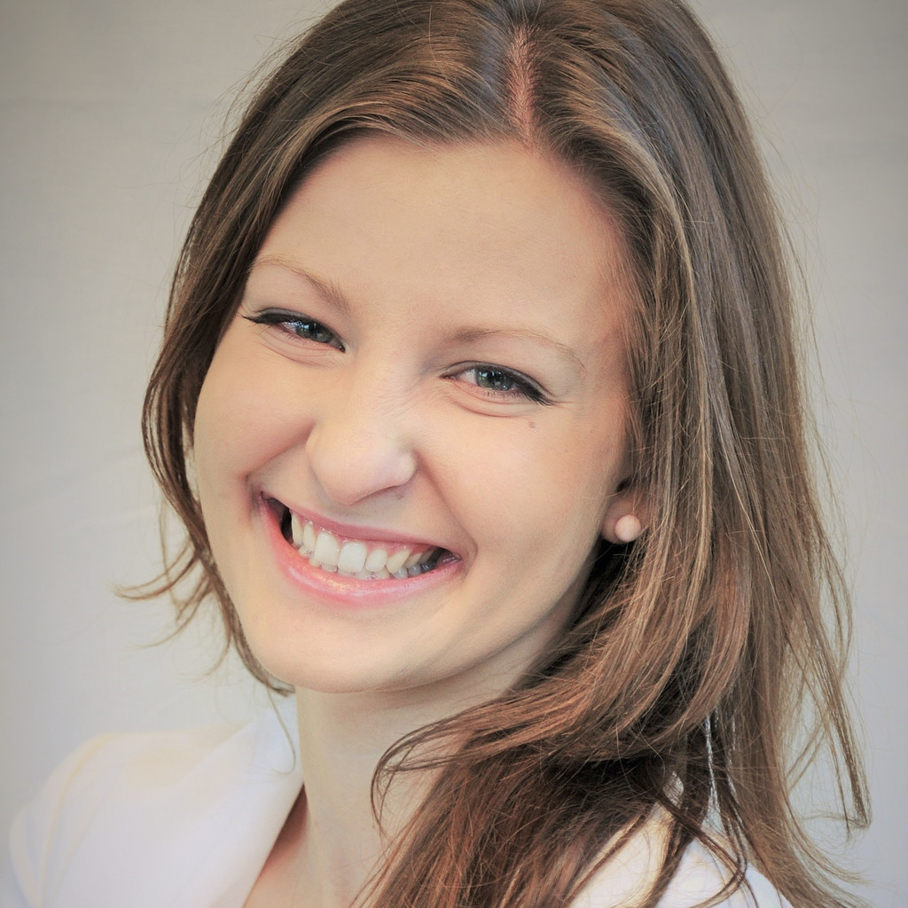 Sabrina Brenner's Instagram, Twitter & Facebook on IDCrawl