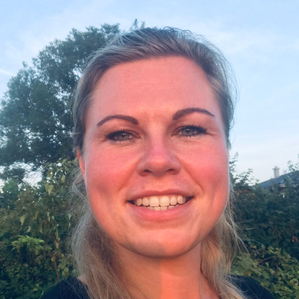 Anne Seelig - Assistentin der Geschäftsführung - Solarmontage Rostock ...