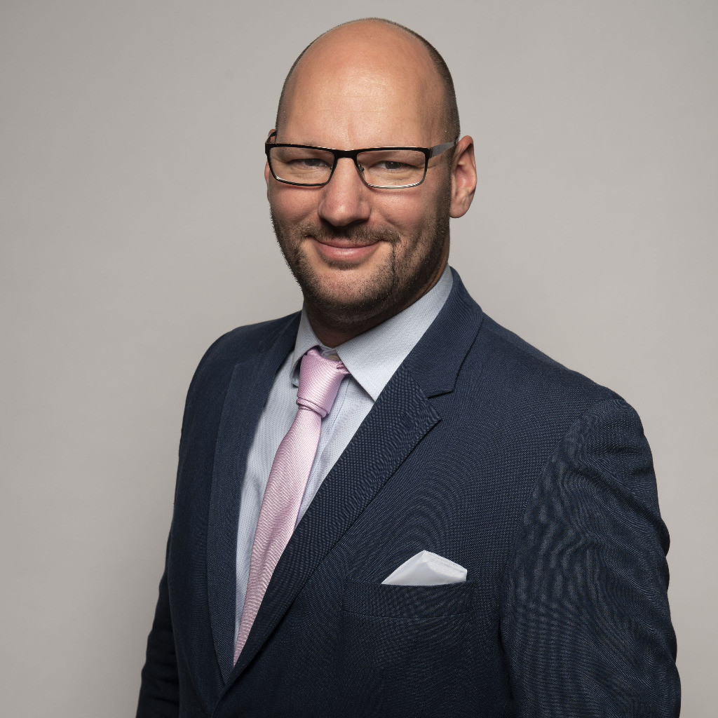 Alexander Haas - Trainee - tecis Finanzdienstleistungen AG - finanzelle ...