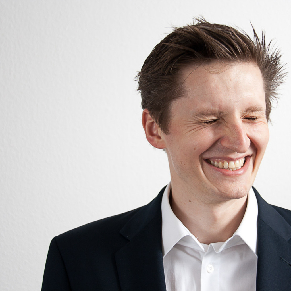 Maxim Ott - PhD Student - Universität Ulm | XING