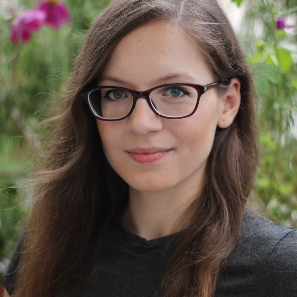 Sarah Geisler's Instagram, Twitter & Facebook on IDCrawl