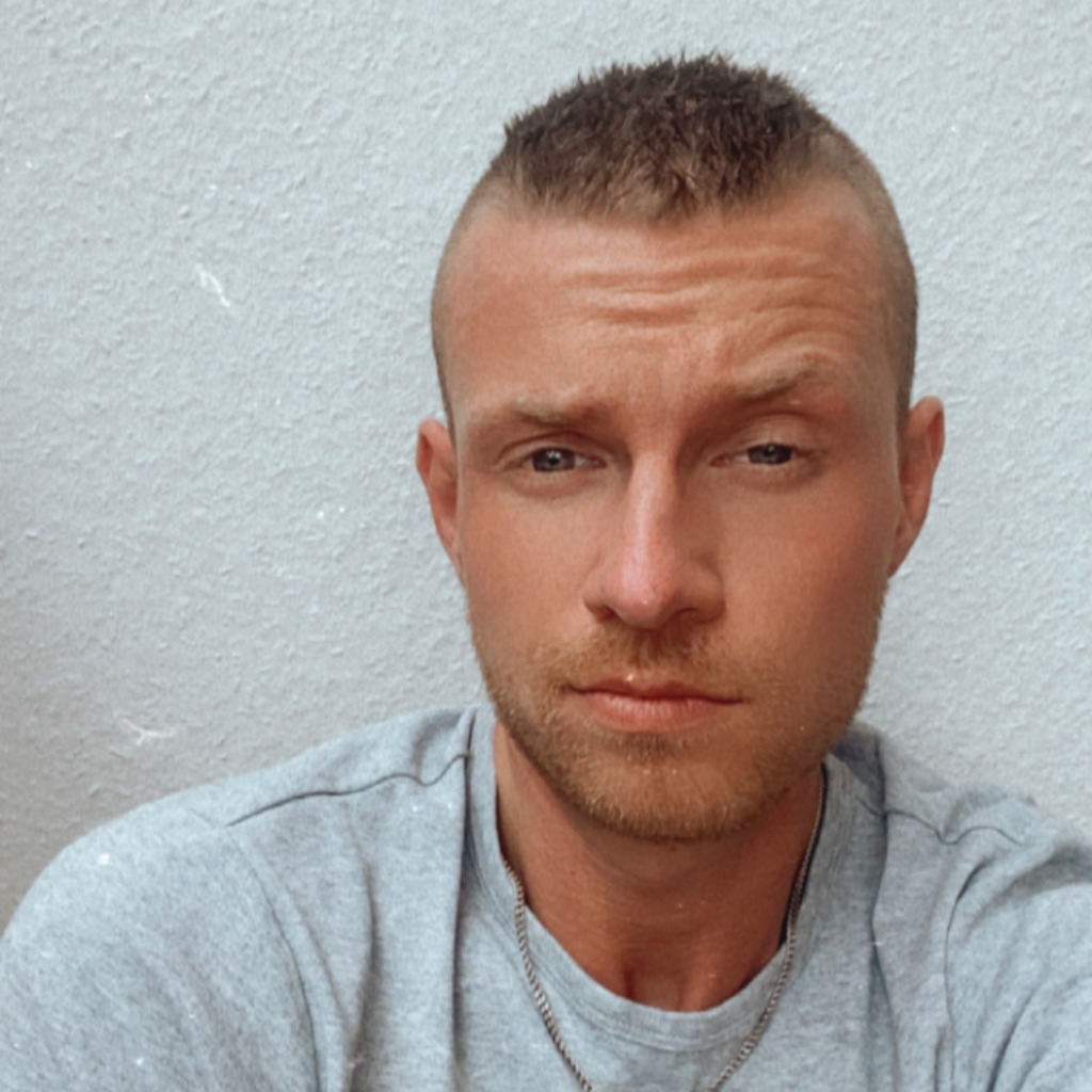 Bick aus Berlin in der Personensuche von Das Telefonbuch