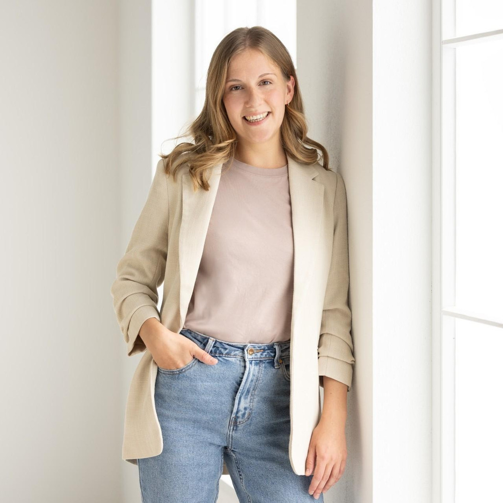 Laura Krol - Digital Communications & Media Manager - iRobot Germany ...