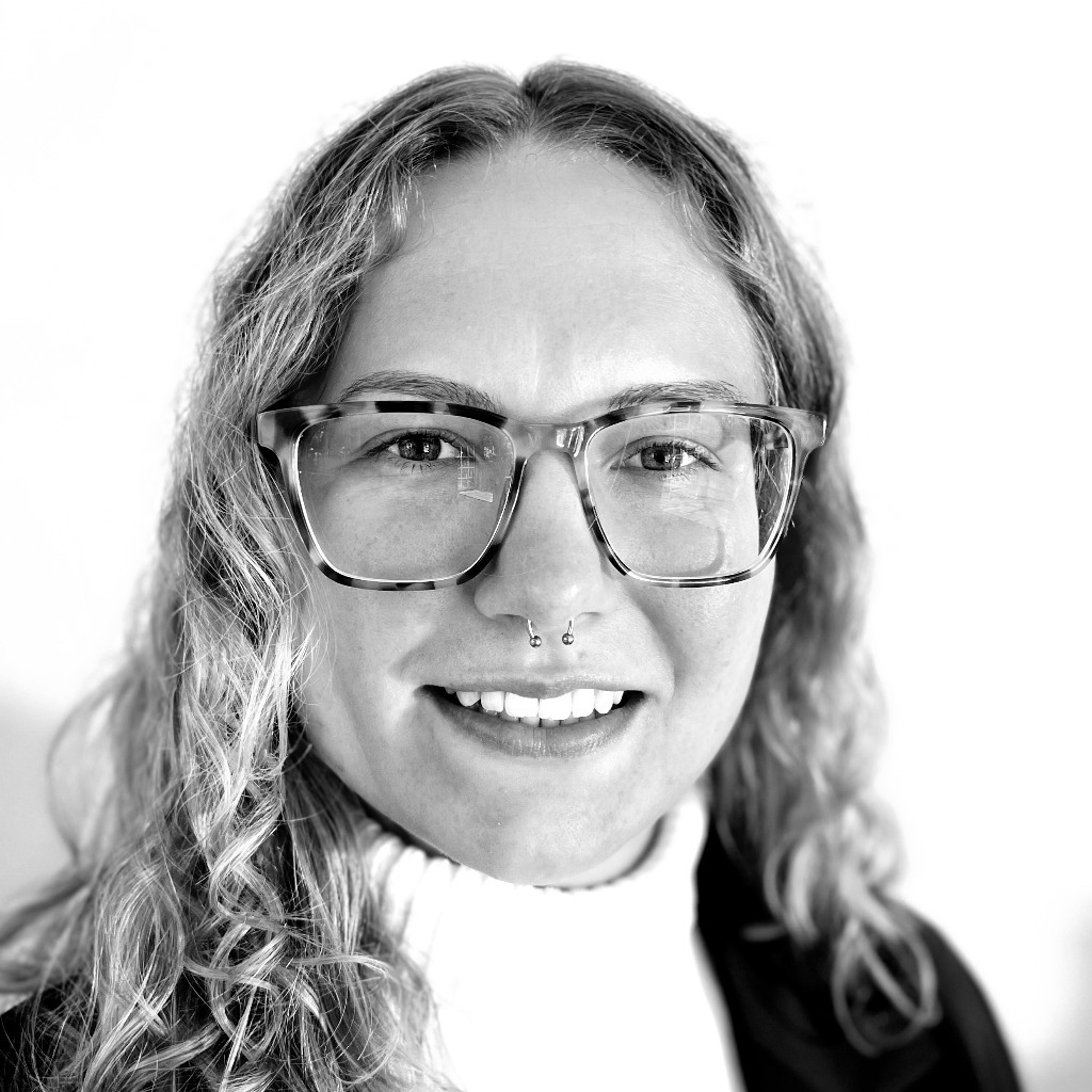 Neele Kozák - Senior Consultant - zeb | XING