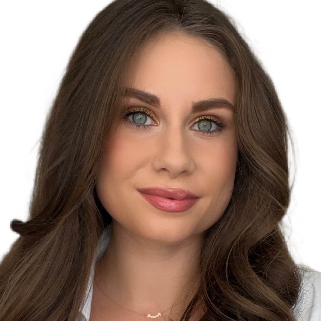 Karina Trofimova - Oberkellnerin/Stellvertretende Restaurantleiterin - Restaurant Babuschka | XING