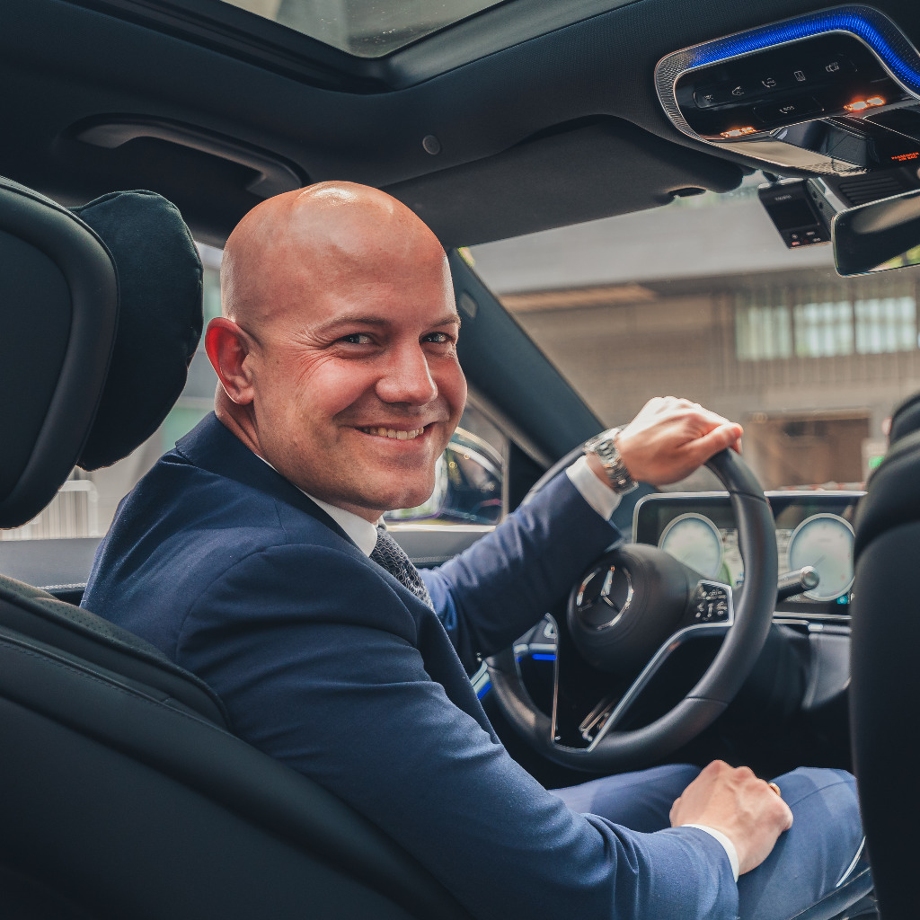 Philip Dombrowsky - CEO/Founder/Owner - CYC Choose Your Chauffeur | XING