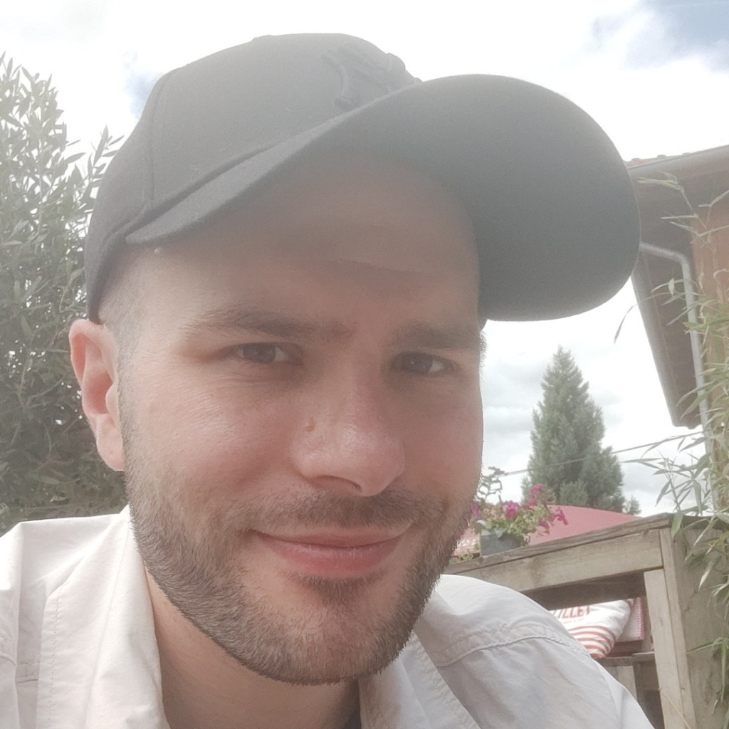 Julius Felix Hövel - Sachbearbeiter Administration und ...