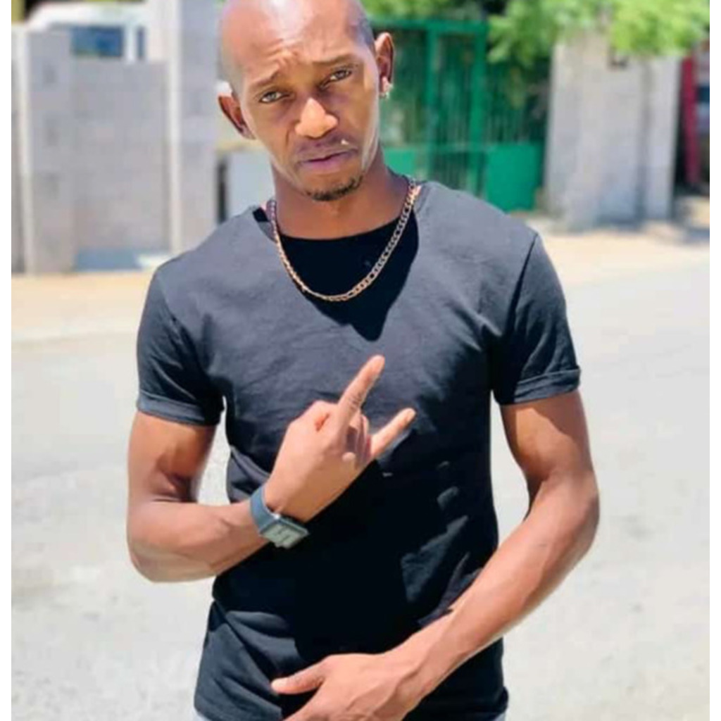 Abongile Ben Dywili - Hairstylist - Shusta dreadlocks salon pty | XING