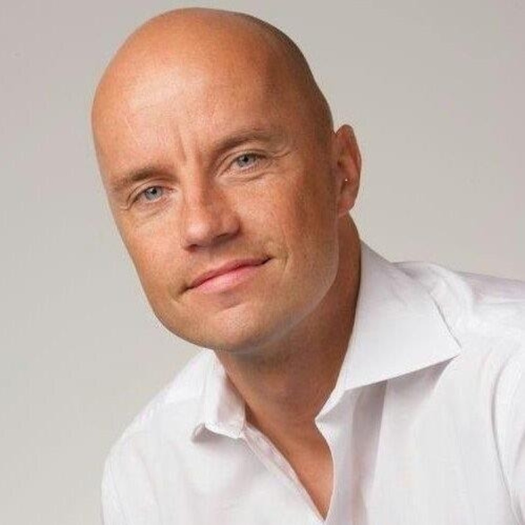 Michael Kiel - Executive Coordinator Travel Sales Support - SIXT SE | XING