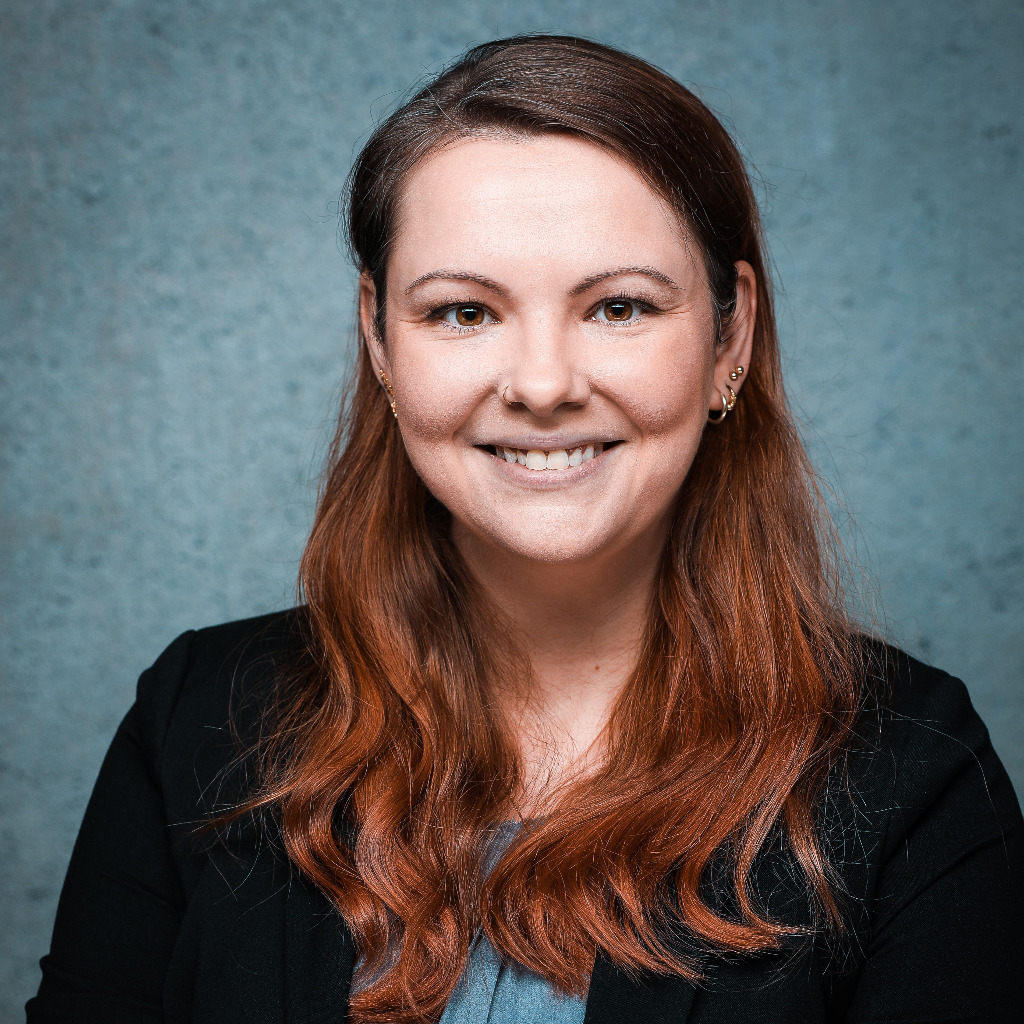 Julia Dressel - Specialist Staffing & Recruiting - msg for banking ag ...