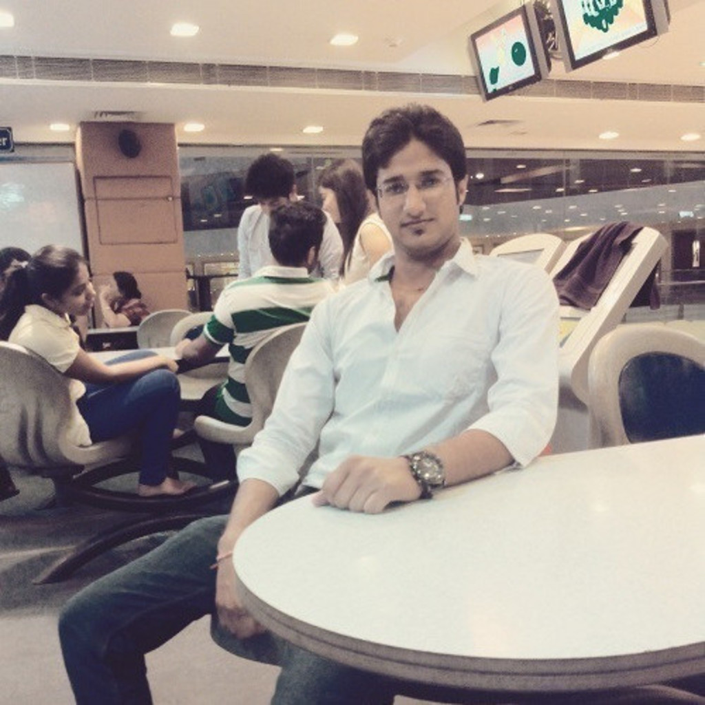 Peeyush Singhal - Android Developer - girnarsoft | XING