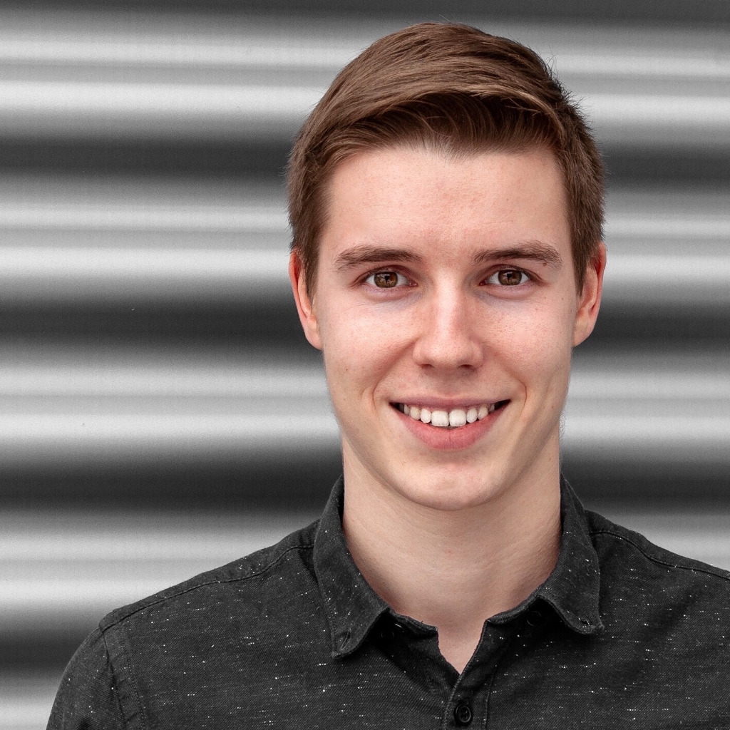 Lukas Ganzer - Projektmanager Vertrieb Investitionsgüter - Amtec abt ...