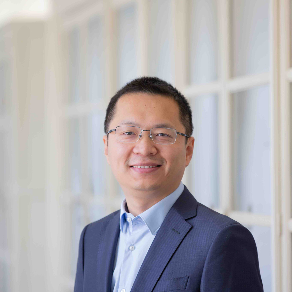 Peng Li - Senior Account Manager - China Construction Bank Zurich ...