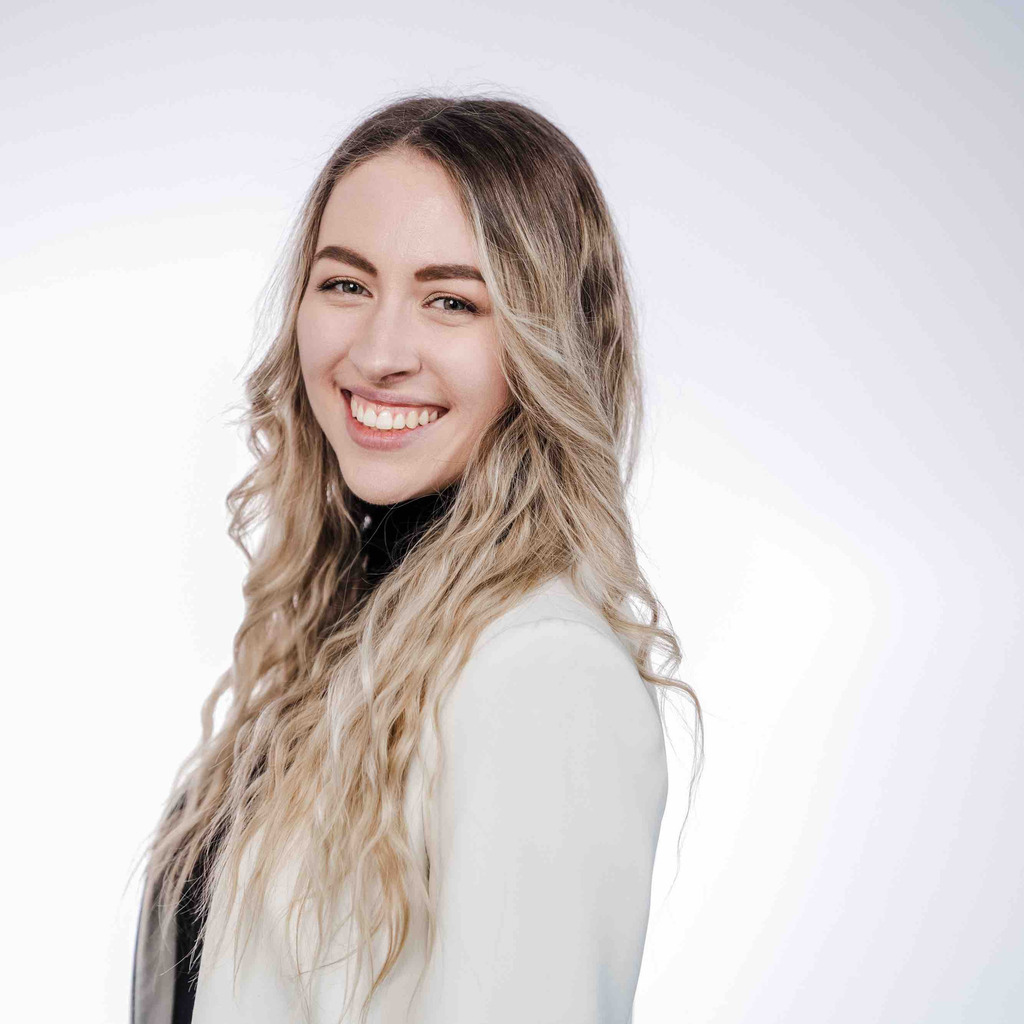 Jennifer Hahn - Spezialist Projektmanagement - Stadtsparkasse ...