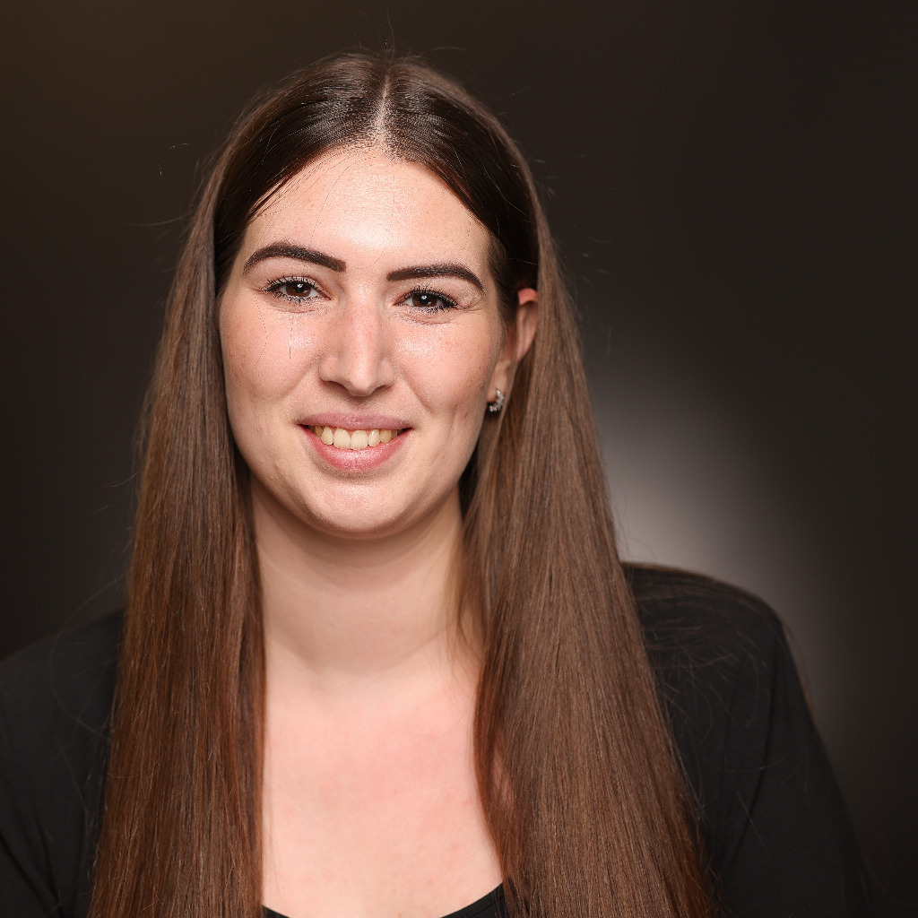 Nina Hübner - Referentin Marketing & Kommunikation - St. Elisabeth ...