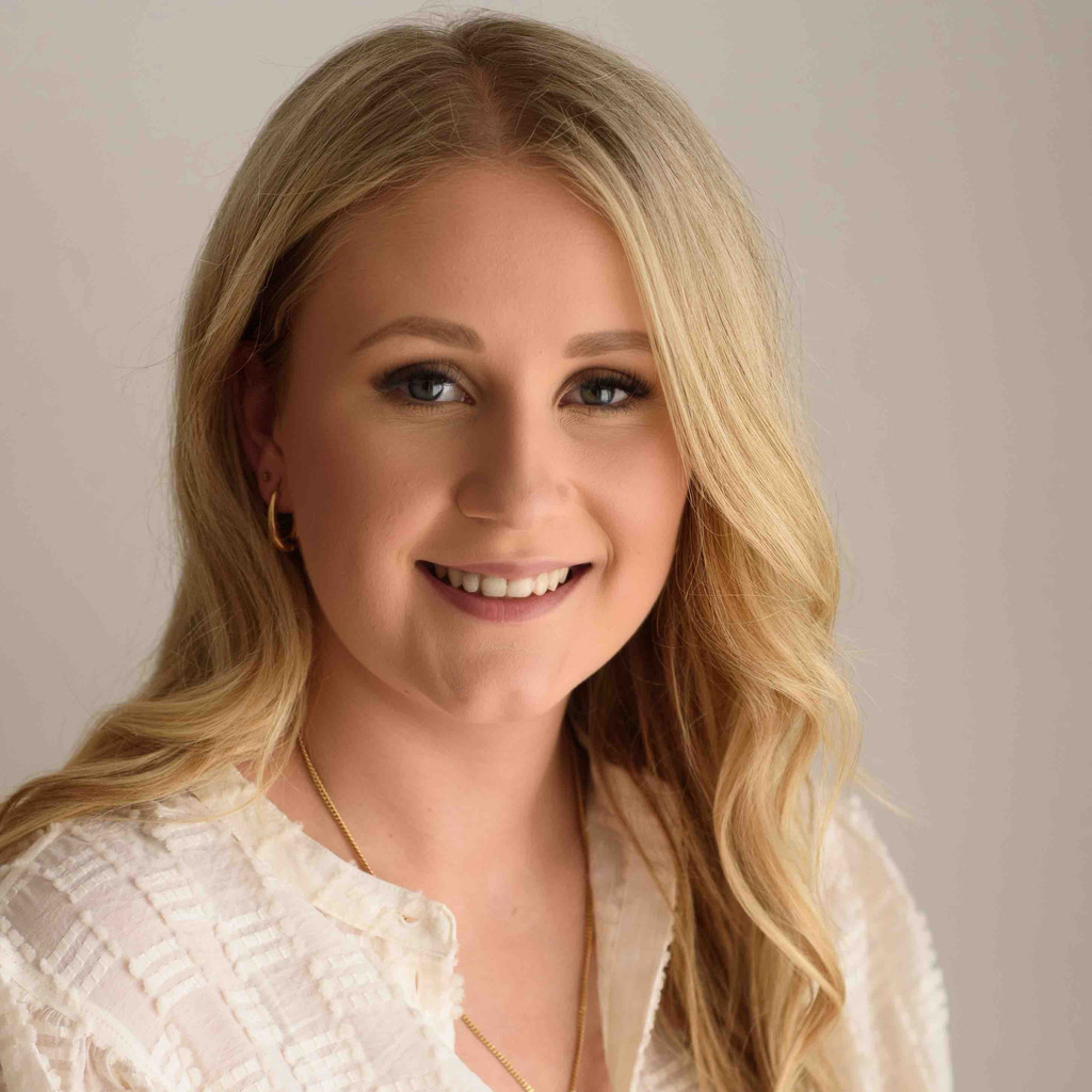 Carolin Menne - Kundenbetreuerin - TARGOBANK | XING