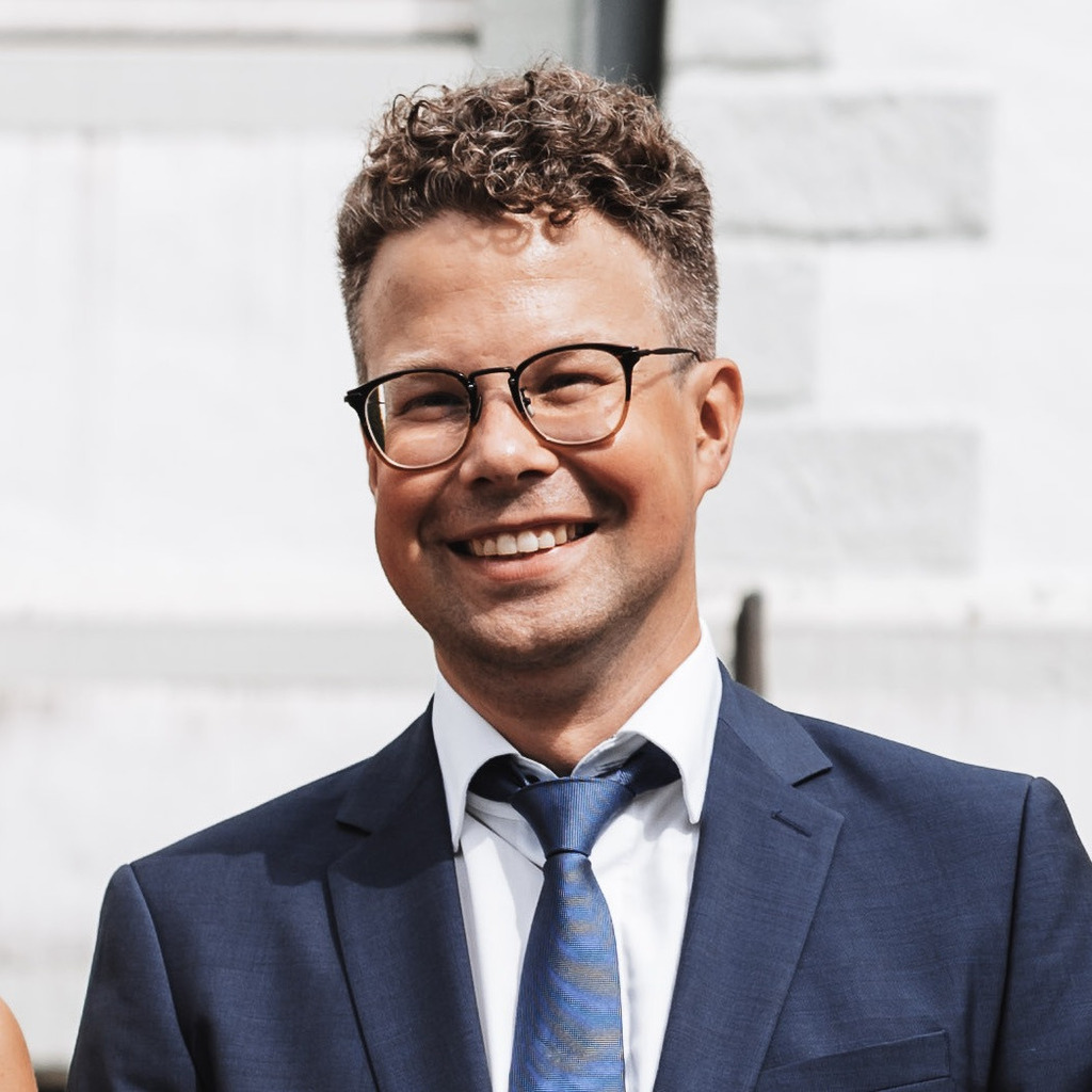 Dennis Schäfer - Fachreferent Anlagenmanagement - DB ...