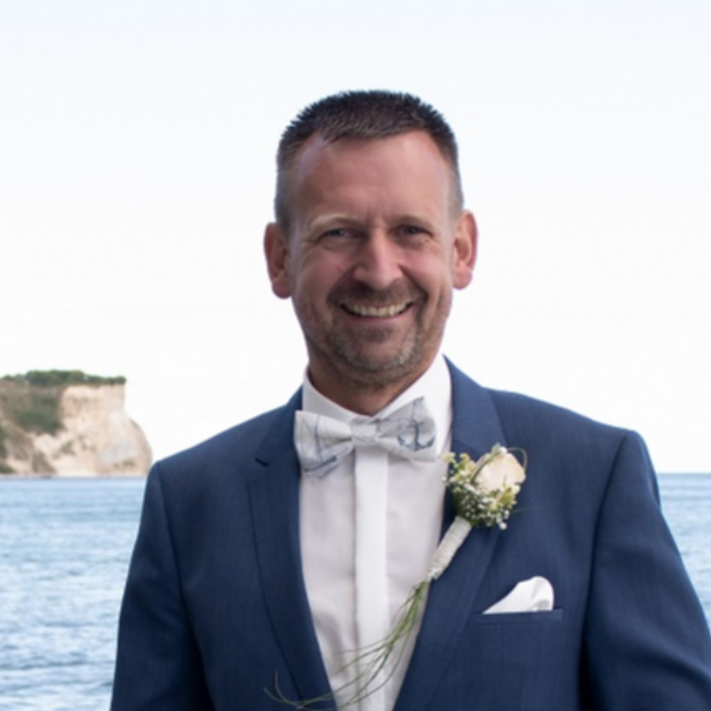 Mathias Maschke - Senior Sales Engineer Applications - ifm electronic ...