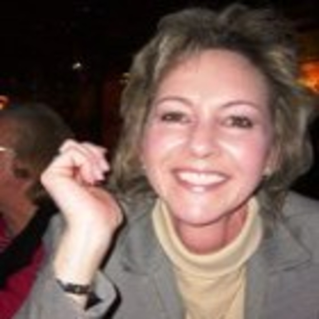 Angelika Volk - Rechtsanwaltsfachangestellte - div | XING