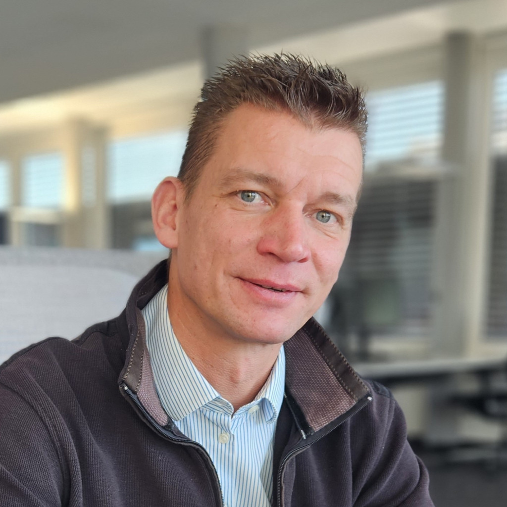 Fabian Meier - IT-Manager für HR, COM & Workplace - Mercedes-Benz ...